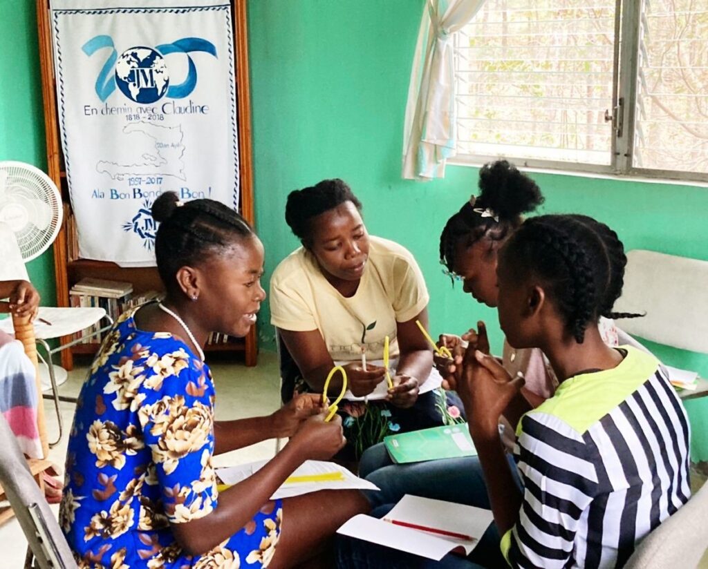 Proponen en Haití la lectura como bálsamo contra la violencia